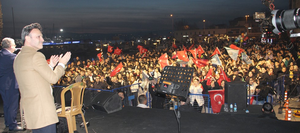 ‘Küllerinden Doğan Anka Kuşu Gibi Bu Şehri İnşa Etmek İstiyoruz ... ‘Küllerinden Doğan Anka Kuşu Gibi Bu Şehri İnşa Etmek İstiyoruz ...